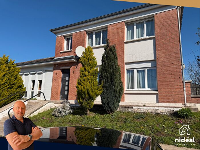 Maison à vendre - Englefontaine - 5 pièces - 3 chambres