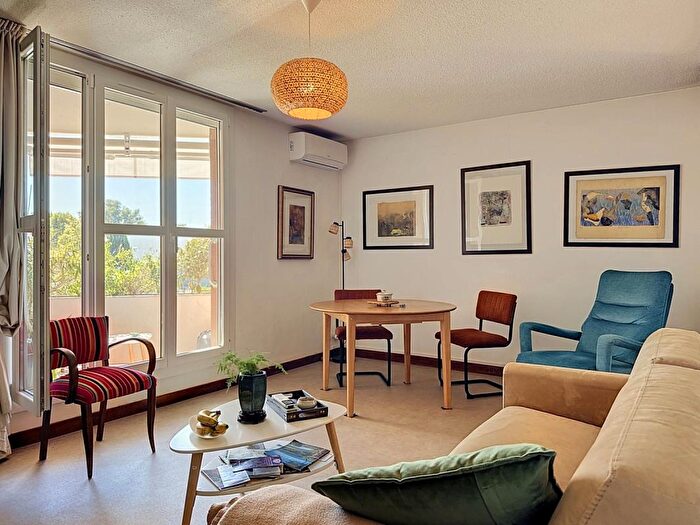 Avignon, Blanchissage : Appartement 4 pièces à vendre