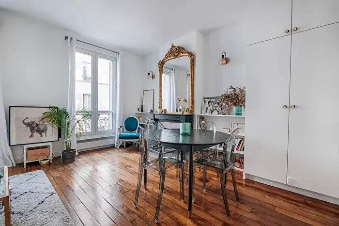 Appartement à louer - Gros Caillou, Paris ème arrondissement - 2 pièces - 1 chambre