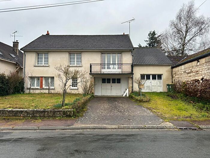 Maison à vendre - Luçay-le-Mâle - 5 pièces - 4 chambres