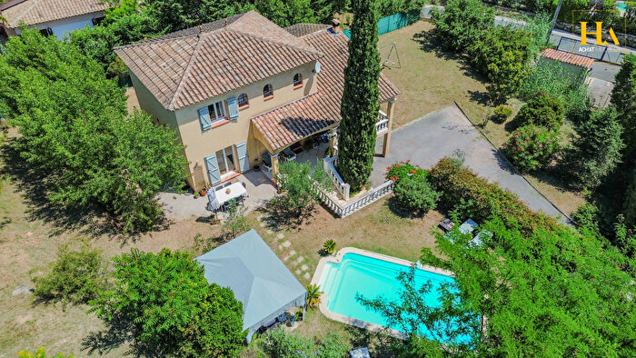 Maison 5 pièces à Le Tignet, à vendre