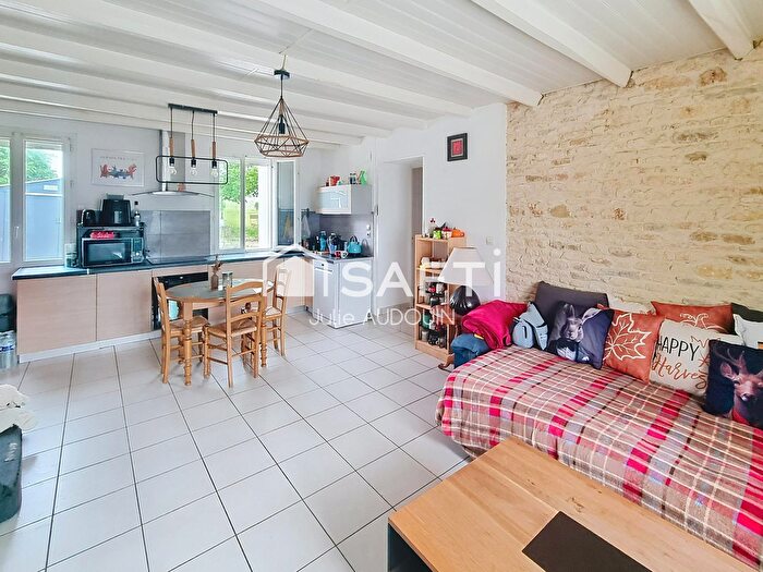Saint-Hilaire-de-Villefranche - Maison 4 pièces à vendre