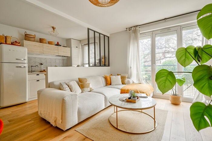 Appartement à vendre - Clamart, Centre-ville - 2 pièces - 1 chambre