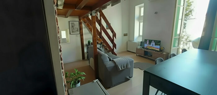 Appartement à vendre - Nîmes, Carmes - 1 pièce - 1 chambre