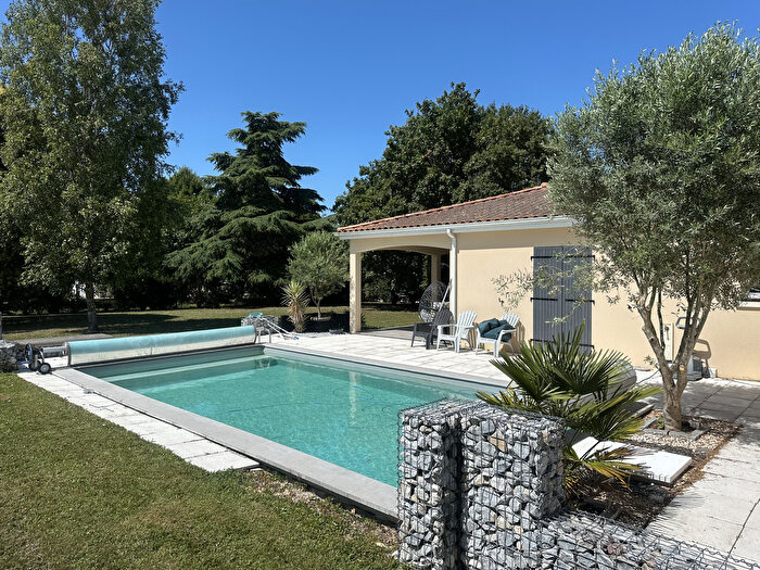 Maison 5 pièces à Réparsac, à vendre