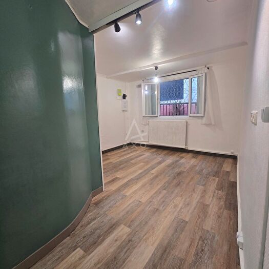 Appartement à vendre - Paris e , Jules Joffrin - 2 pièces - 1 chambre