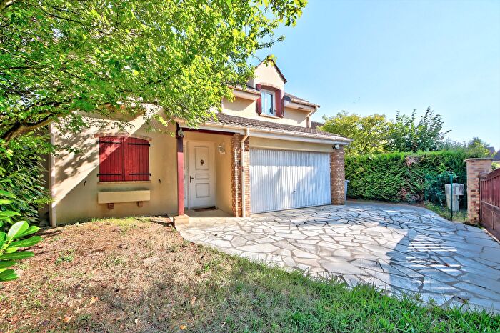 Maison à vendre - Vernouillet - 8 pièces - 5 chambres