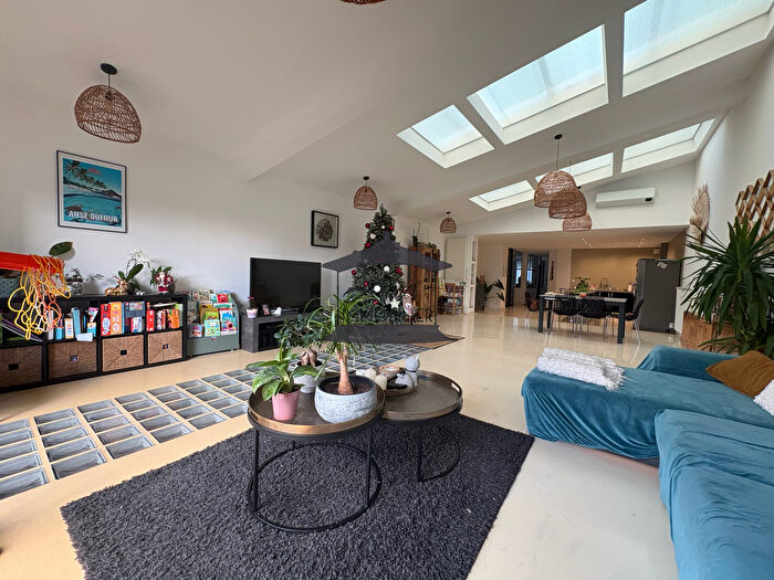 Maison à vendre - Téteghem - 6 pièces - 5 chambres