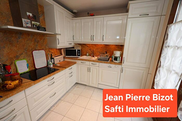 Maison à vendre - Morangis - 7 pièces - 5 chambres