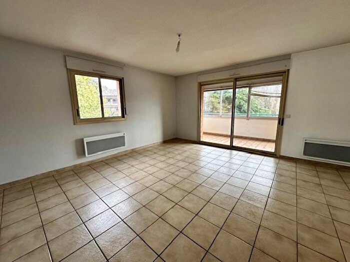 Appartement à louer - Roussillon - 3 pièces - 2 chambres