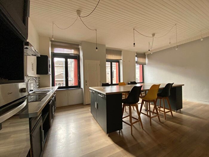 Appartement à louer - Côte Chaude-Montaud, Saint-Étienne - 5 pièces - 4 chambres