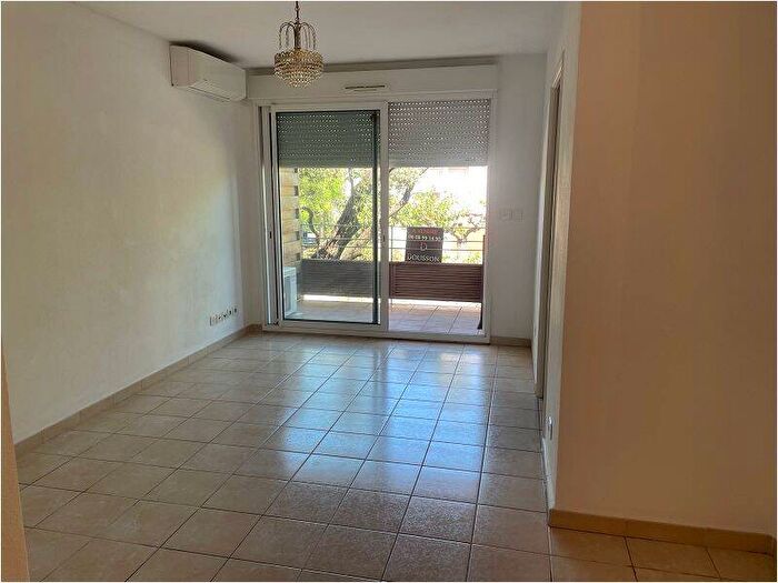 Appartement à louer - Centre Ouest, Uzes - 2 pièces - 1 chambre