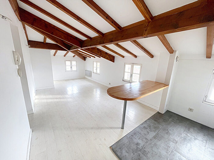 Appartement à vendre - Rochefort, Centre-ville - 4 pièces - 2 chambres