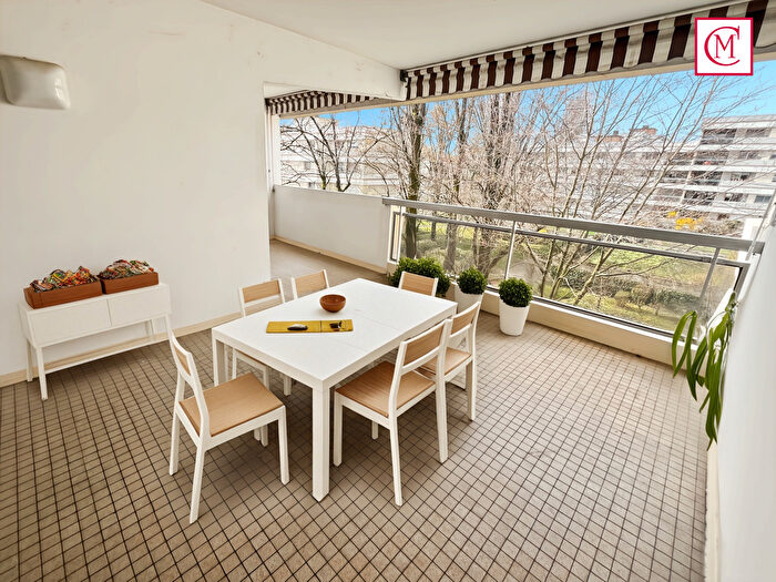 Appartement à vendre - Meylan, Centre-ville - 2 pièces - 1 chambre