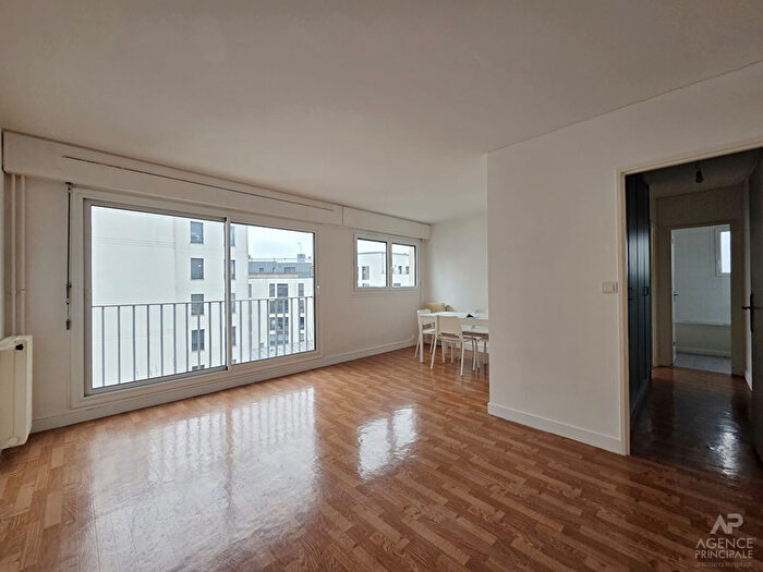 Appartement à louer - Rueil-Malmaison, Plaine Gare - 2 pièces - 1 chambre