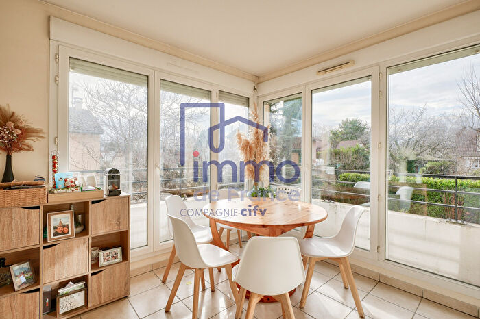 Appartement à vendre - Saint-Genis-Laval, Collonges - 2 pièces - 1 chambre