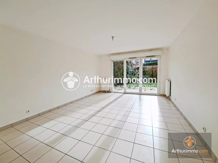 Appartement à vendre - Saint-Pierre-du-Perray - 3 pièces - 2 chambres