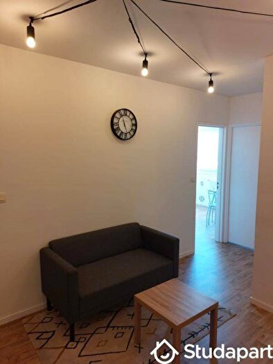 Appartement à louer - Planoise, Châteaufarine, Besançon - 1 pièce - 4 chambres