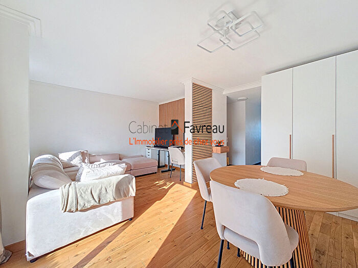 Appartement à vendre - Fresnes, Centre-ville - 4 pièces - 2 chambres