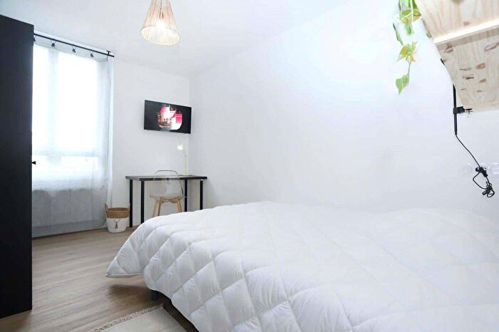 Appartement à louer - Bois du château-Le Rouho, Lorient - 1 pièce