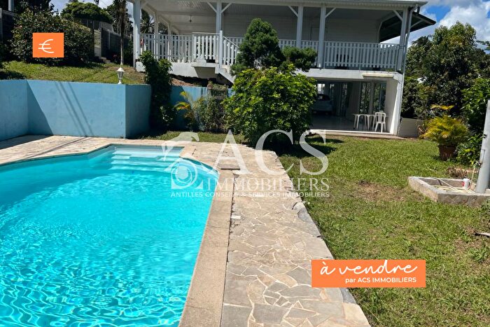 Maison à vendre - Saint-Joseph - 5 pièces - 3 chambres