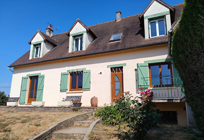 Maison 8 pièces à vendre à Coulonges-les-Sablons
