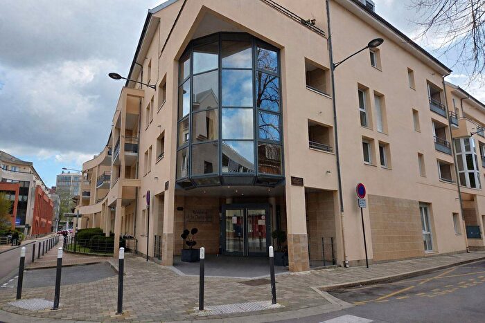 Appartement à louer - Troyes - 2 pièces - 1 chambre