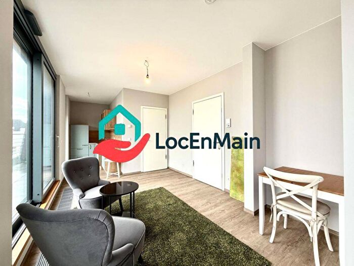 Centre Ville, Clichy : Appartement 1 pièce à louer