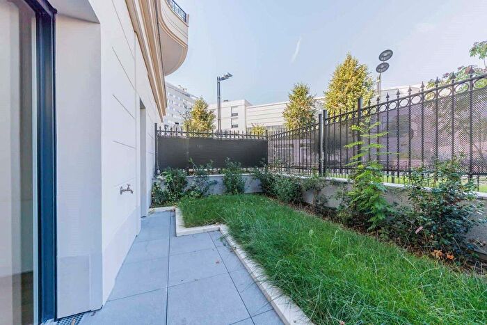 Appartement à louer - Square Girault, Levallois-Perret - 2 pièces - 1 chambre