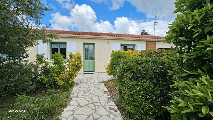 Maison 4 pièces à vendre - Mauzé-sur-le-Mignon