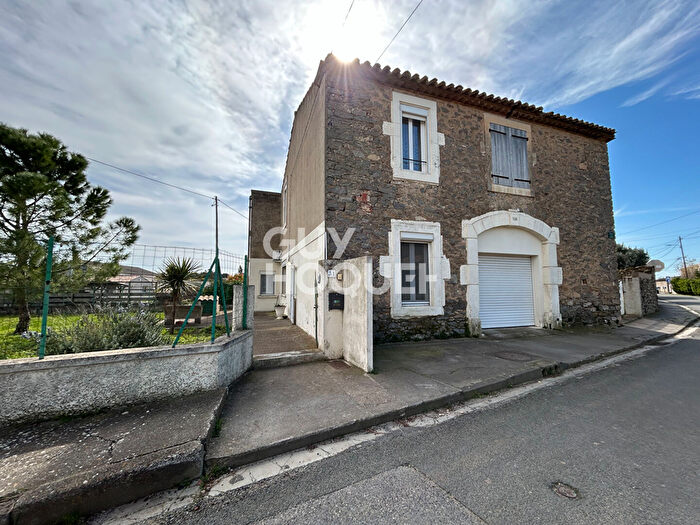 Maison à vendre - Roubia - 6 pièces - 4 chambres