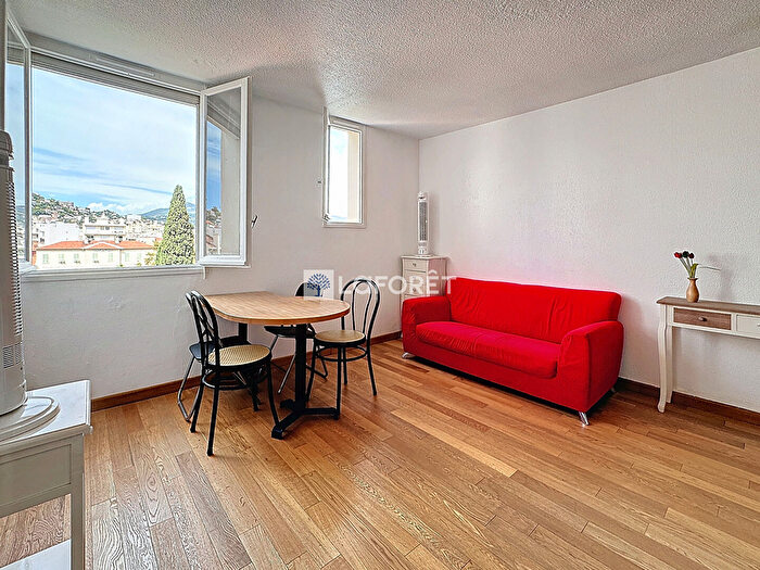 Maisons à vendre et appartements à louer - 1