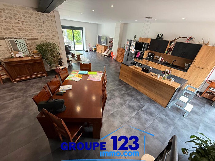 Maison 6 pièces à vendre à Vallan