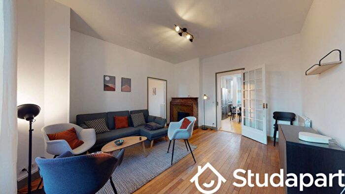 Appartement à louer - Gare-Jean Jaurès, Vitry-sur-Seine - 1 pièce - 2 chambres