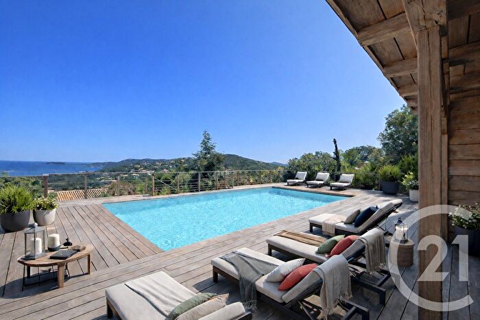 Maison à vendre - Porto-Vecchio - 8 pièces - 4 chambres