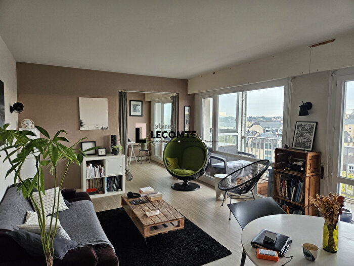 Appartement 4 pièces à vendre à Quartiers Ouest, Bourg lEvesque