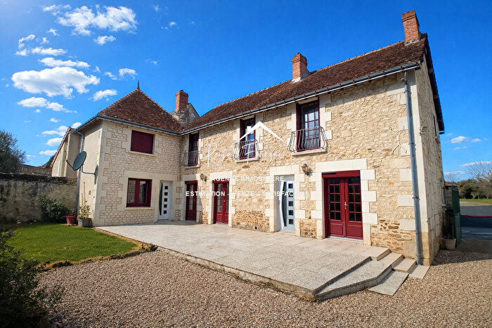 Maison à vendre - Antogny-le-Tillac - 5 pièces - 3 chambres
