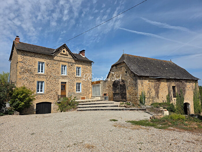 Maison 9 pièces à Montbazens, à vendre