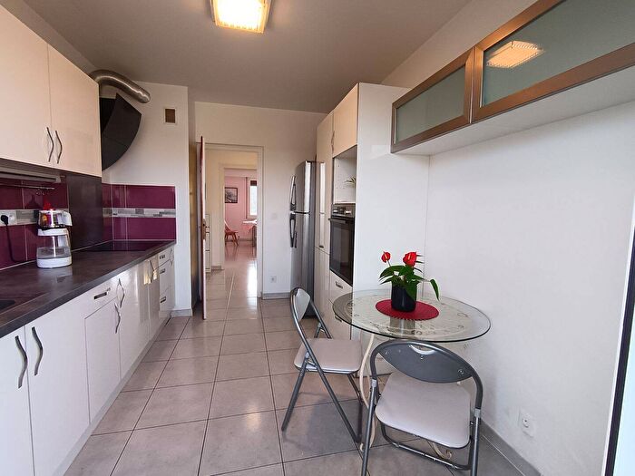 Appartement 3 pièces à Annemasse, à louer
