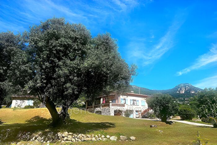 Vence, Vosgelade, Sainte-Anne : Maison 5 pièces à vendre