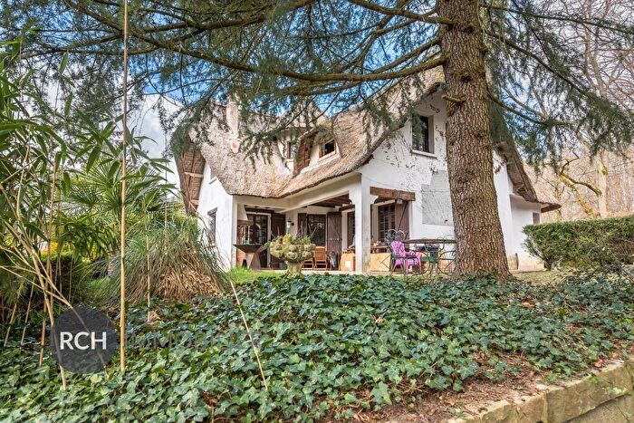 Maison à vendre - Montfort-lAmaury - 7 pièces - 5 chambres