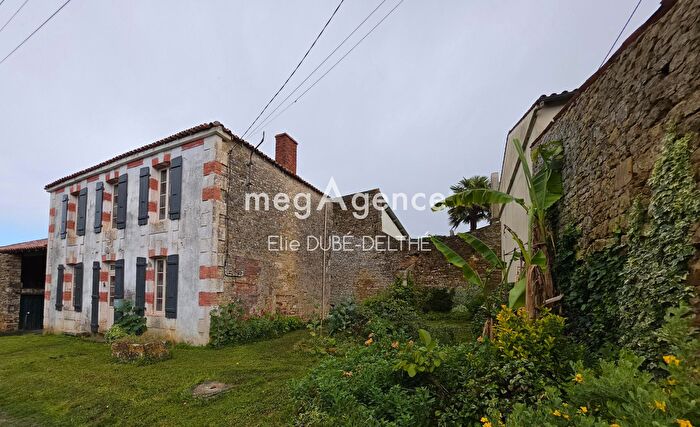 Maison 4 pièces à Saint-Juire-Champgillon, à vendre