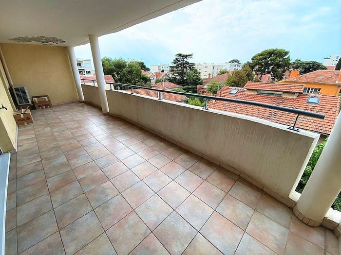 Appartement 3 pièces à Mourillon-Sud, Toulon, à louer
