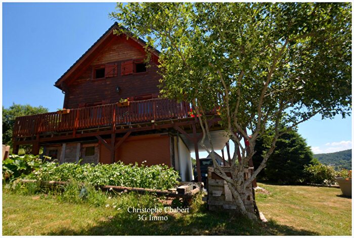 Maison 5 pièces à Chastreix, à vendre