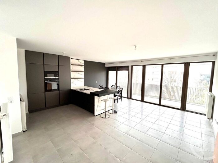 Appartement à louer - Enghien-les-Bains - 5 pièces - 3 chambres