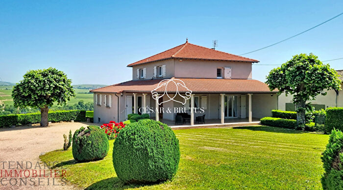 Maison 9 pièces à Saint-Lager, à vendre