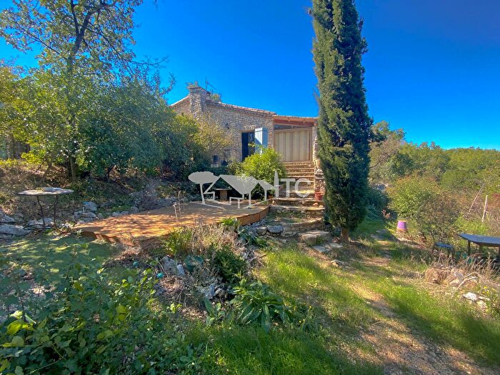 Maison à vendre - Barjac - 4 pièces - 3 chambres