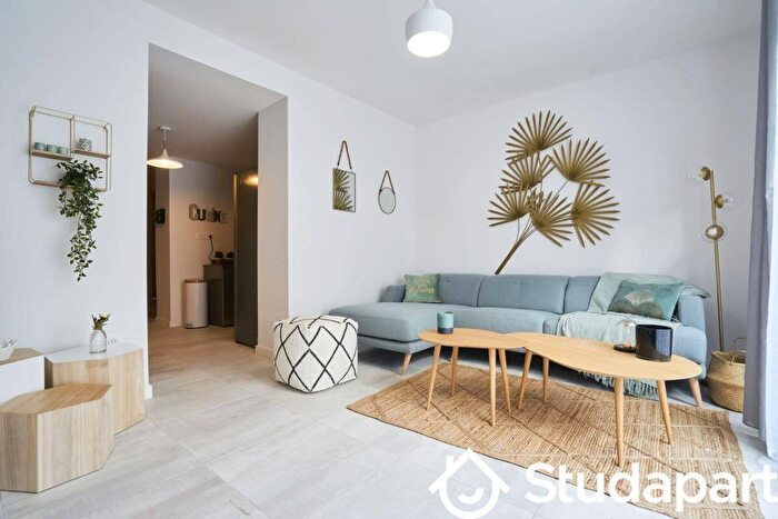 Appartement à louer - Caulier, Lille - 1 pièce - 1 chambre