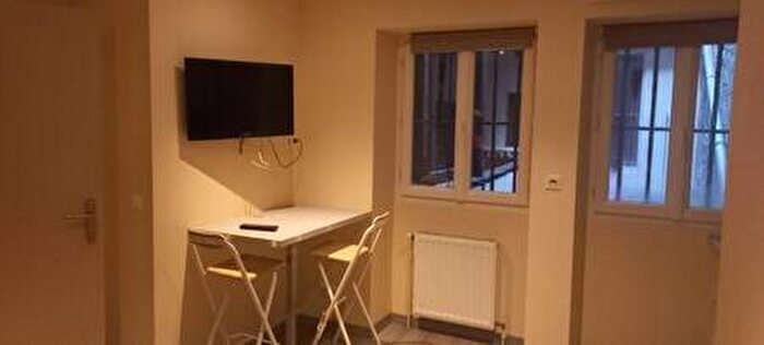 Appartement 1 pièce à Centre Ville, Chambéry, à louer