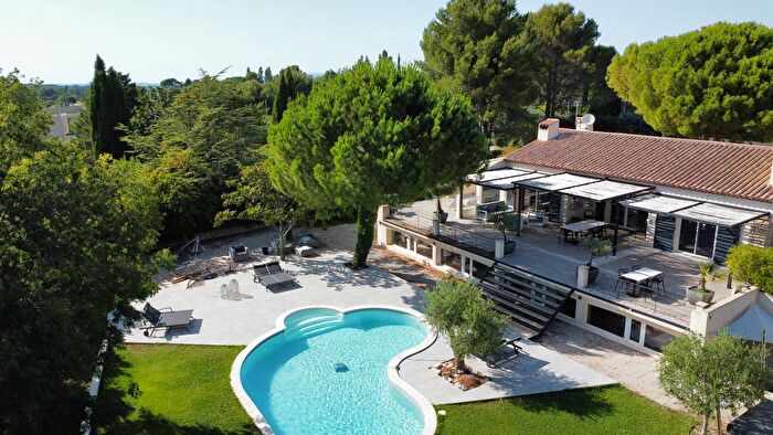Aix-en-Provence, Jas de Bouffan : Maison 6 pièces à vendre